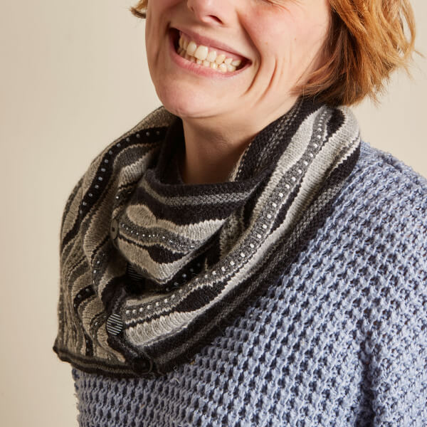 Fraggle Rock Cowl Knitting Kit (B&W) – Debbie Abrahams Ltd